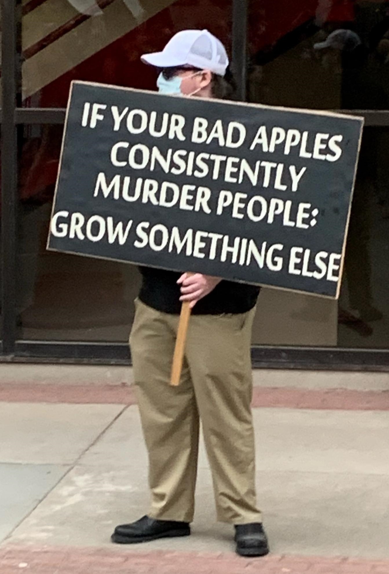 Very Bad Murder Apples – Thought Itself